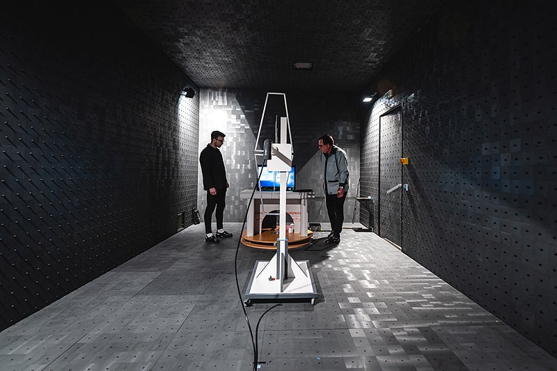 An introduction to computer networks on board ships